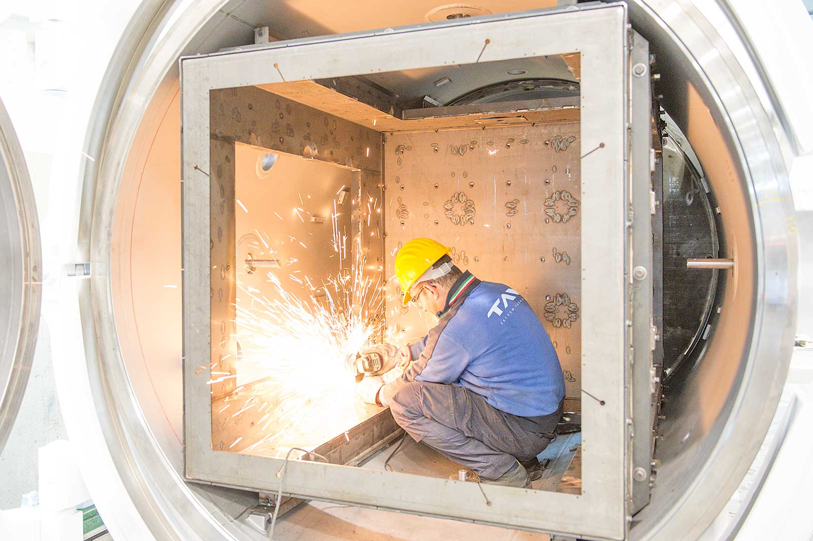 Horizontal Hinged Door Furnaces | TAV VACUUM FURNACES